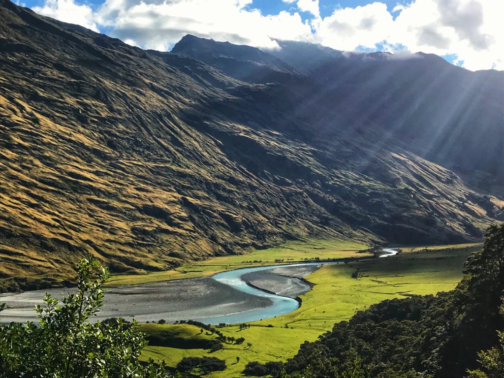 hiking the rob roy glacier track