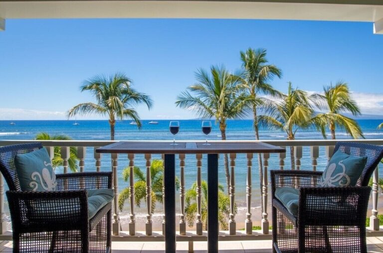 12 Fabulous Condos in Lahaina for 2024: Where to Stay - Explore Now Or ...