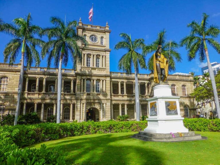 32 Amazing Hawaii Landmarks to See in Your Lifetime - Explore Now Or Never