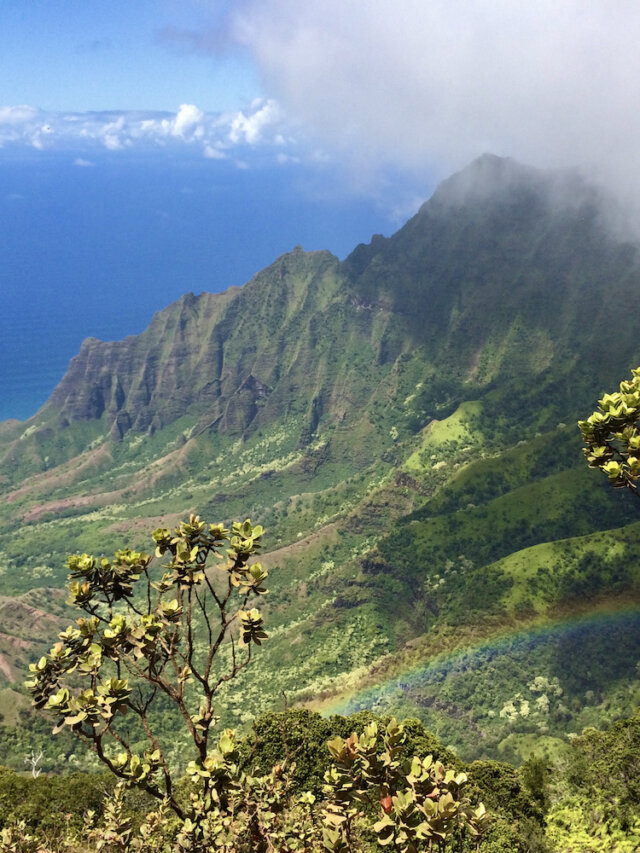 32 Amazing Hawaii Landmarks to See in Your Lifetime - Explore Now Or Never