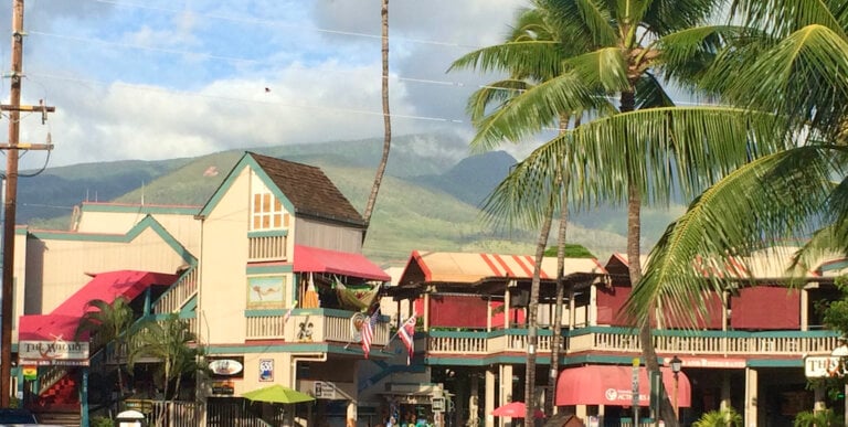 32 Amazing Hawaii Landmarks to See in Your Lifetime - Explore Now Or Never