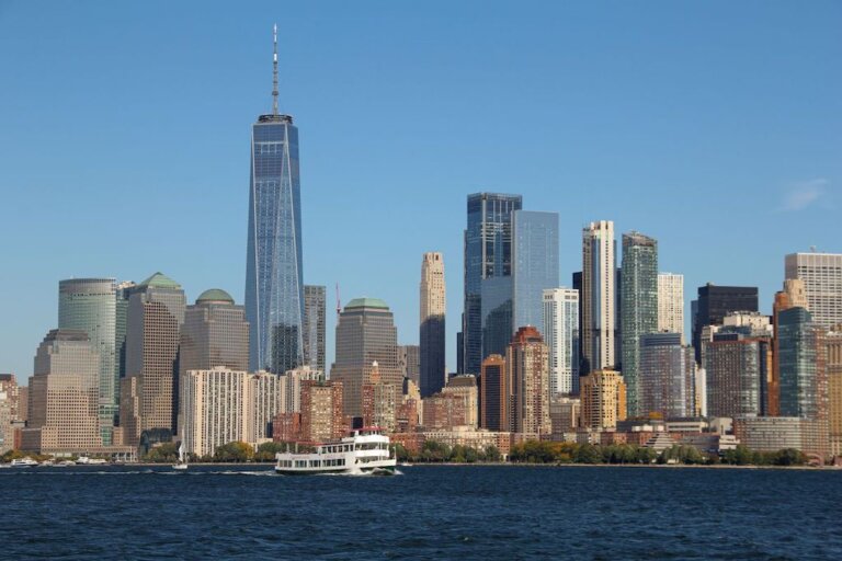 28 Best Places to Visit in May in the USA (2023) - Explore Now Or Never